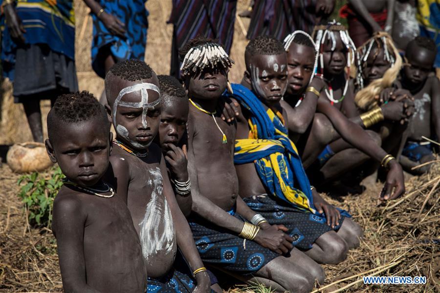 In pics: primitive tribes in southern regional state of Ethiopia - Xinhua | English.news.cn