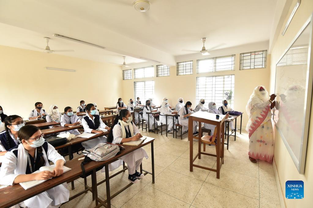 Bangladesh s Schools Colleges Reopen With Strict COVID 19 Protocols bangladesh-s-schools-colleges-reopen-with-strict-covid-19-protocols