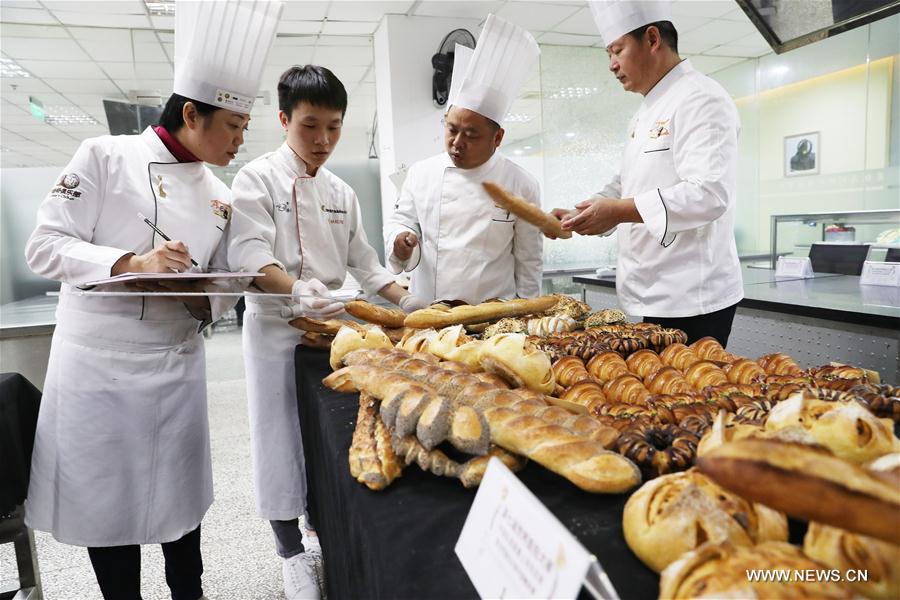 Qualification match for 7th world bread competition held in Shanghai ...