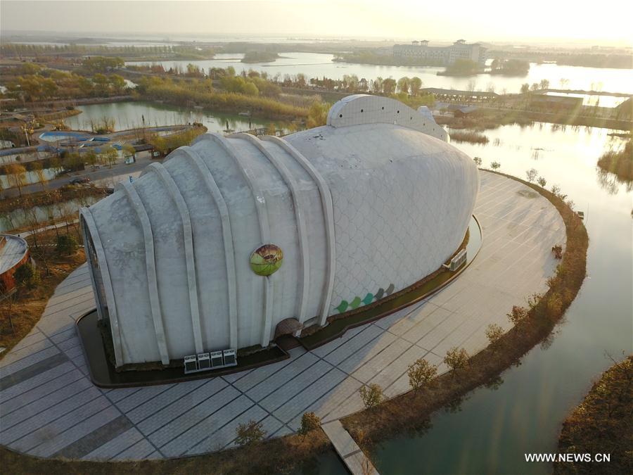 In pics: fish-shaped aquarium in east China's Jiangsu - Xinhua ...