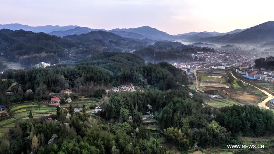 Booming tourism brings more income to people in NW China's Hanzhong ...