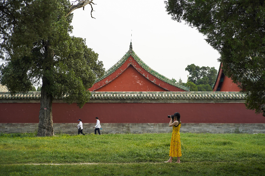 Interview: France-China relations "have many beautiful pages to write ...