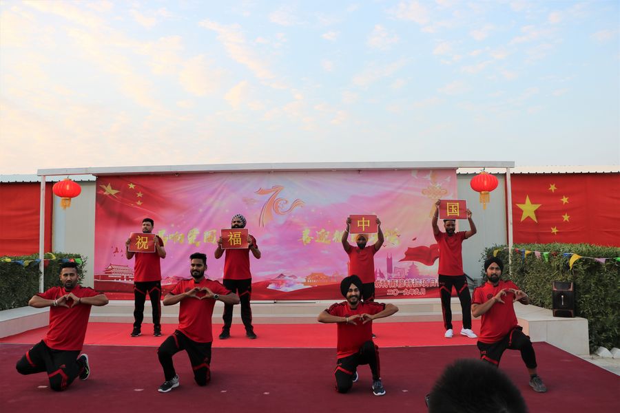 Chinese company in Kuwait holds chorus competition to celebrate PRC ...