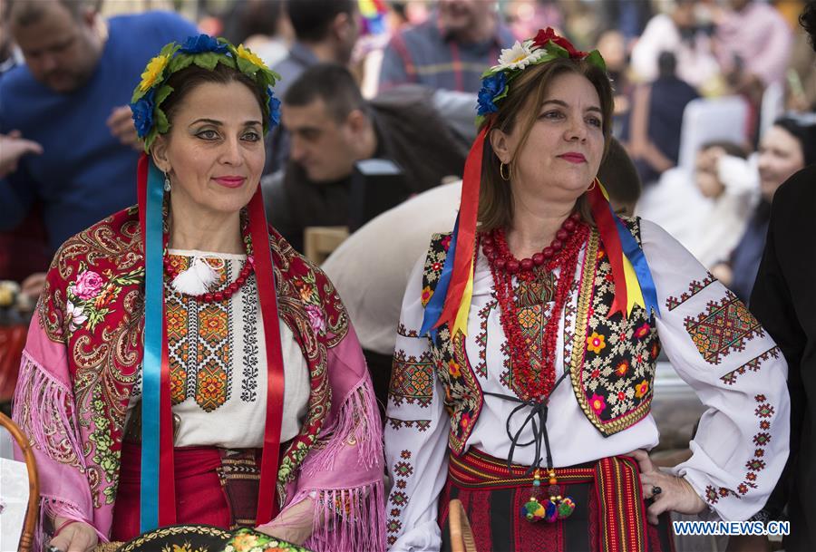 Annual "International Bazaar" fair held at Nehru Park in New Delhi ...