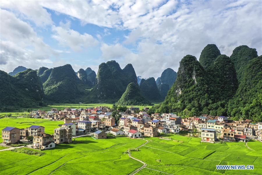 In pics: field view in China's Guangxi - Xinhua | English.news.cn
