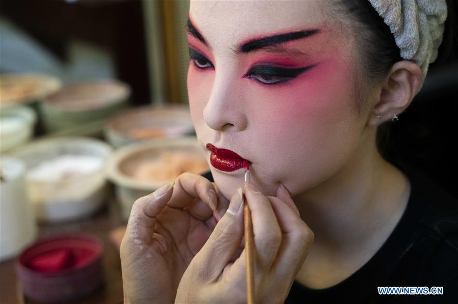 Traditional Chinese Opera Makeup