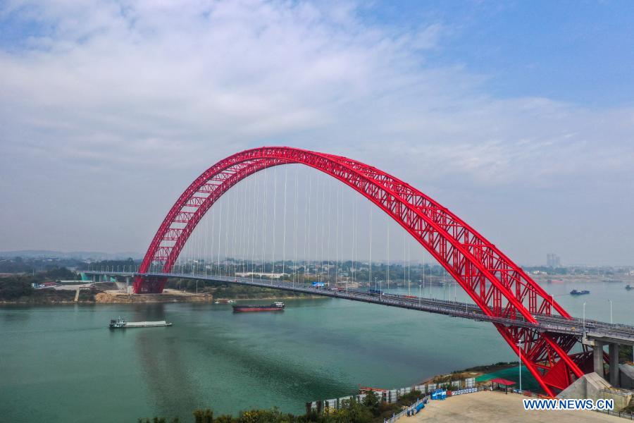 Third Pingnan Bridge in Guangxi opens to traffic - Xinhua | English.news.cn