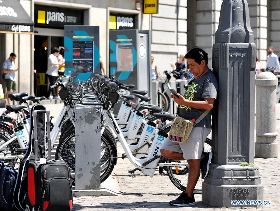 Heat wave hits Madrid, Spain - Xinhua | English.news.cn